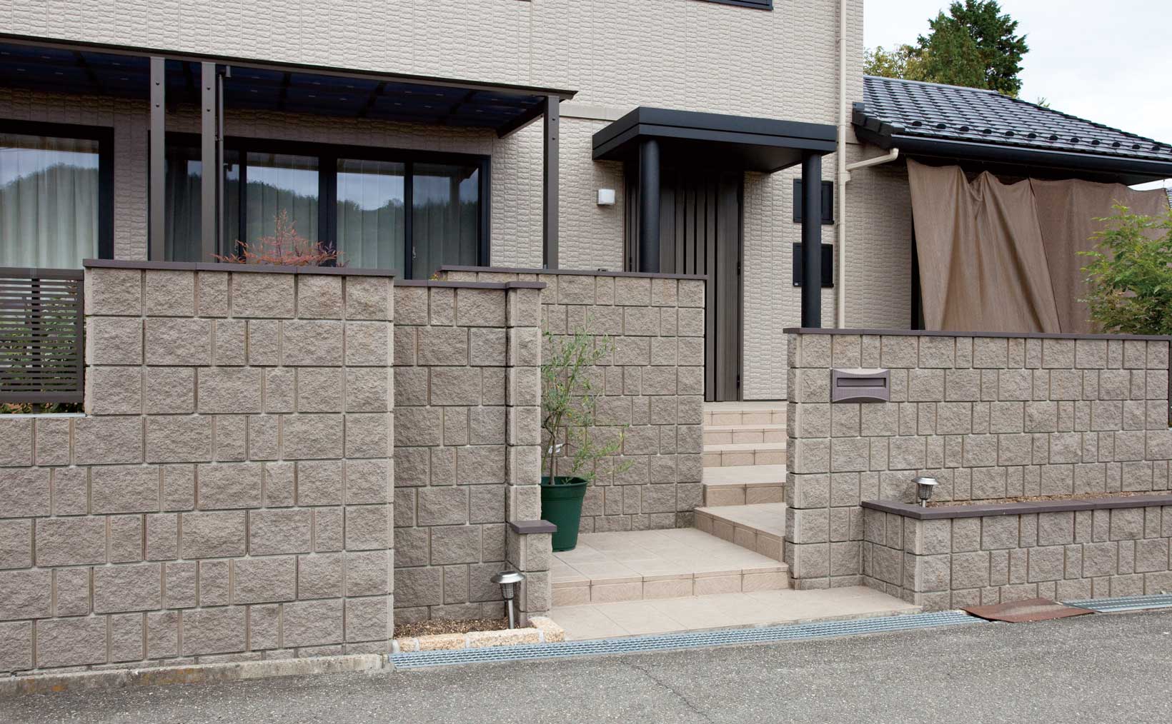 REリブ2SP – エクステリア製品 SBIC エスビック株式会社